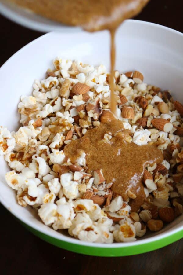 Healthy Caramel Popcorn Recipe Without Corn Syrup (Great Food Gift)