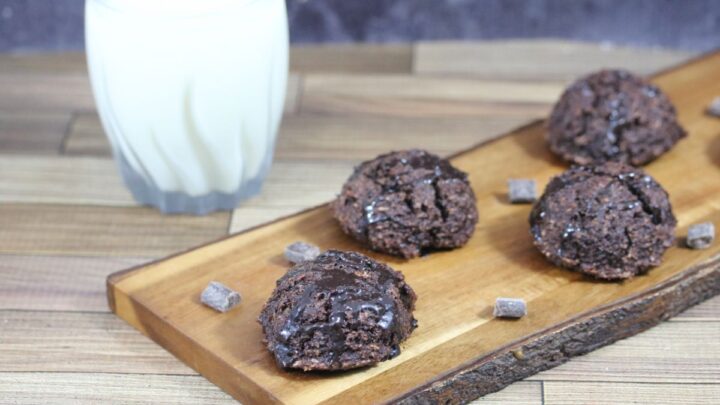 16 Healthy Snacks When Craving Chocolate