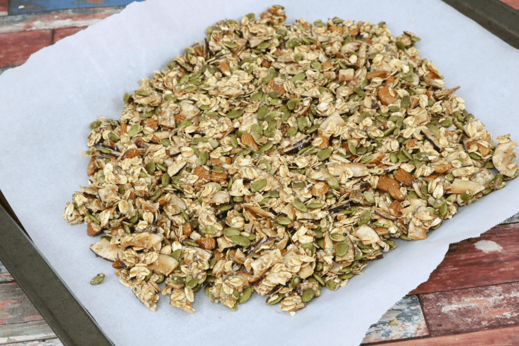 Granola With Cinnamon [Healthy] - Fit as a Mama Bear