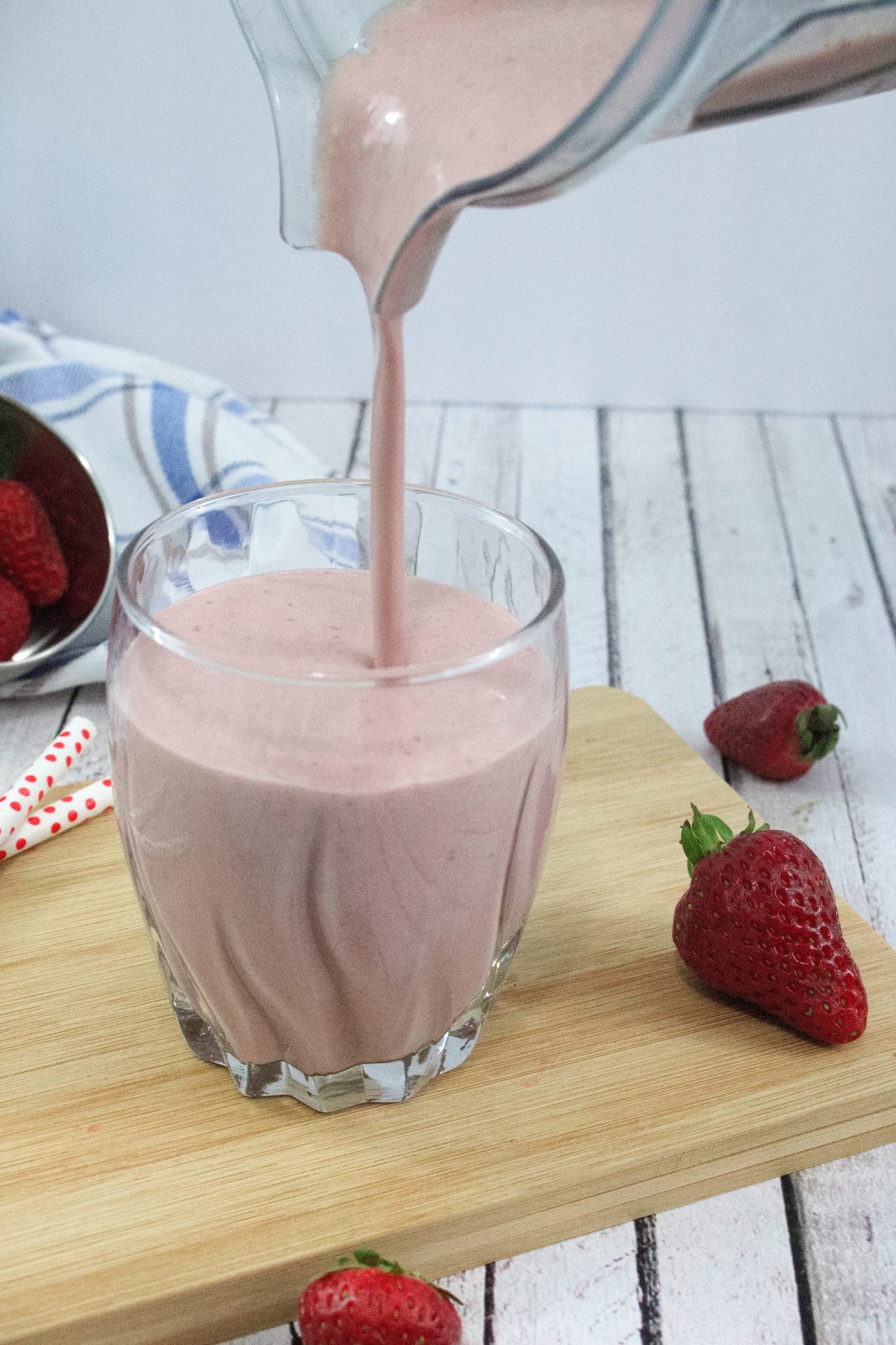 High Protein Strawberry Shake (Dairy-Free, 28g Protein) - Fit as a Mama ...