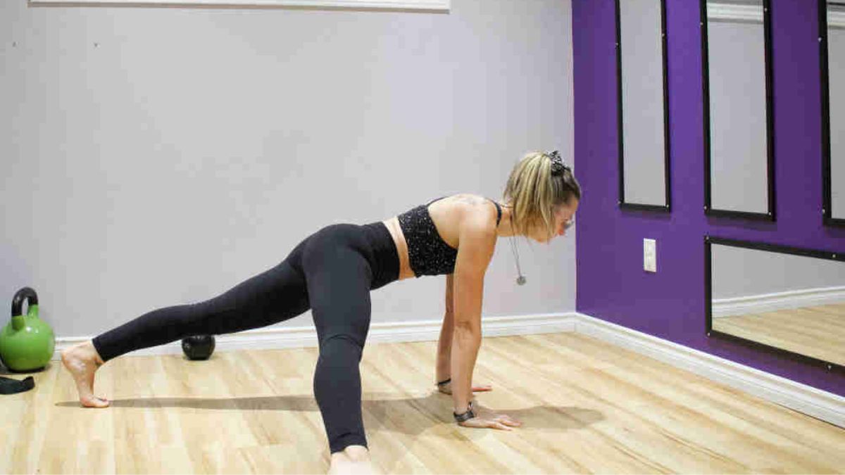 How To Strengthen Weak Glutes [+6 Exercises] - Fit as a Mama Bear