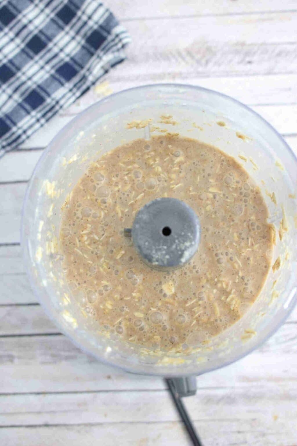 Cinnamon Roll Blended Overnight Oats (High Protein) - Fit as a Mama Bear