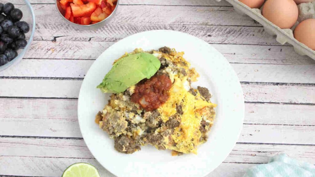 Ground Beef and Eggs Recipe [Whole30 Scramble] - Fit as a Mama Bear