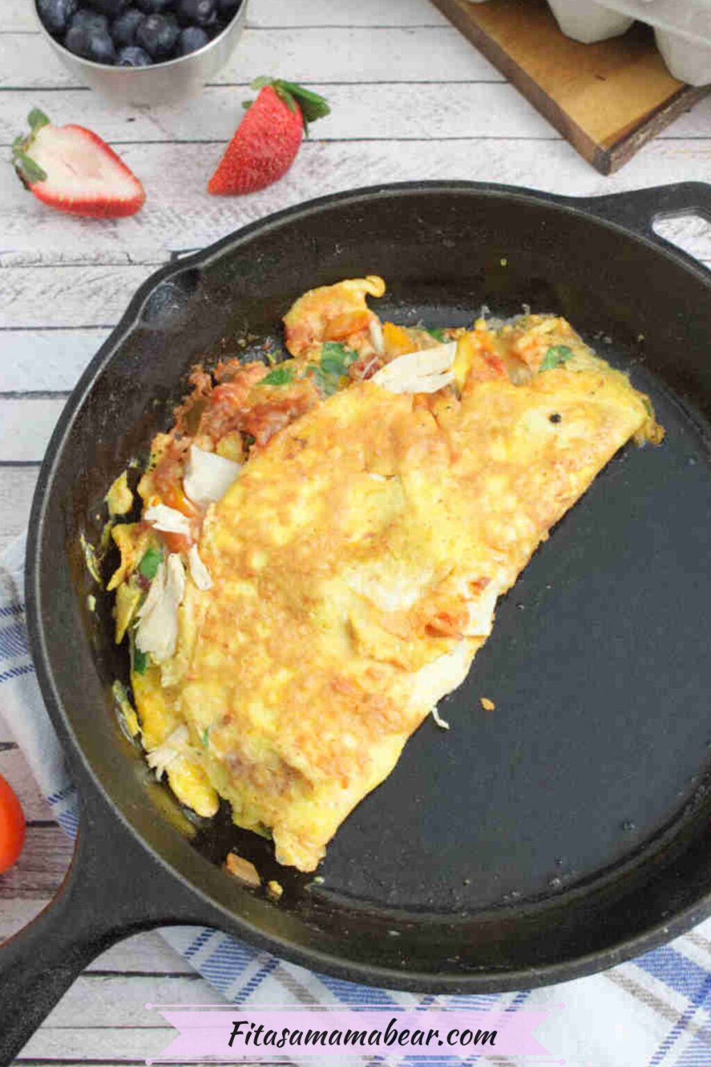 Chicken Omelet [Whole30] - Fit as a Mama Bear