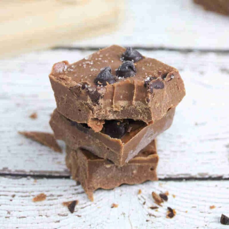 15+ High Protein Bedtime Snacks [Dairy & Gluten-Free] - Fit as a Mama Bear